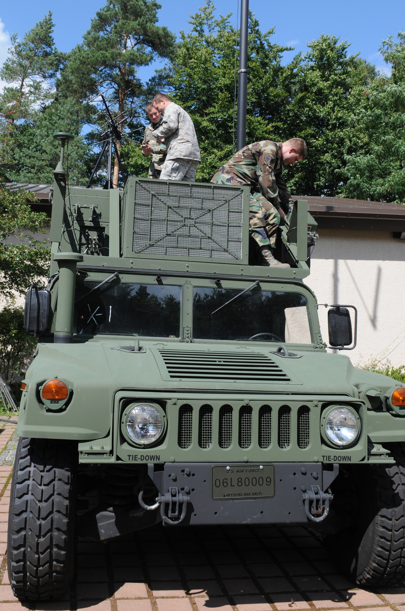 603rd ACOMS maintain ground mobile gateway