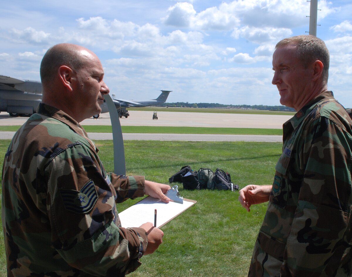 Telling the 932nd Aeromedical Evacuation Squadron story > 932nd Airlift ...