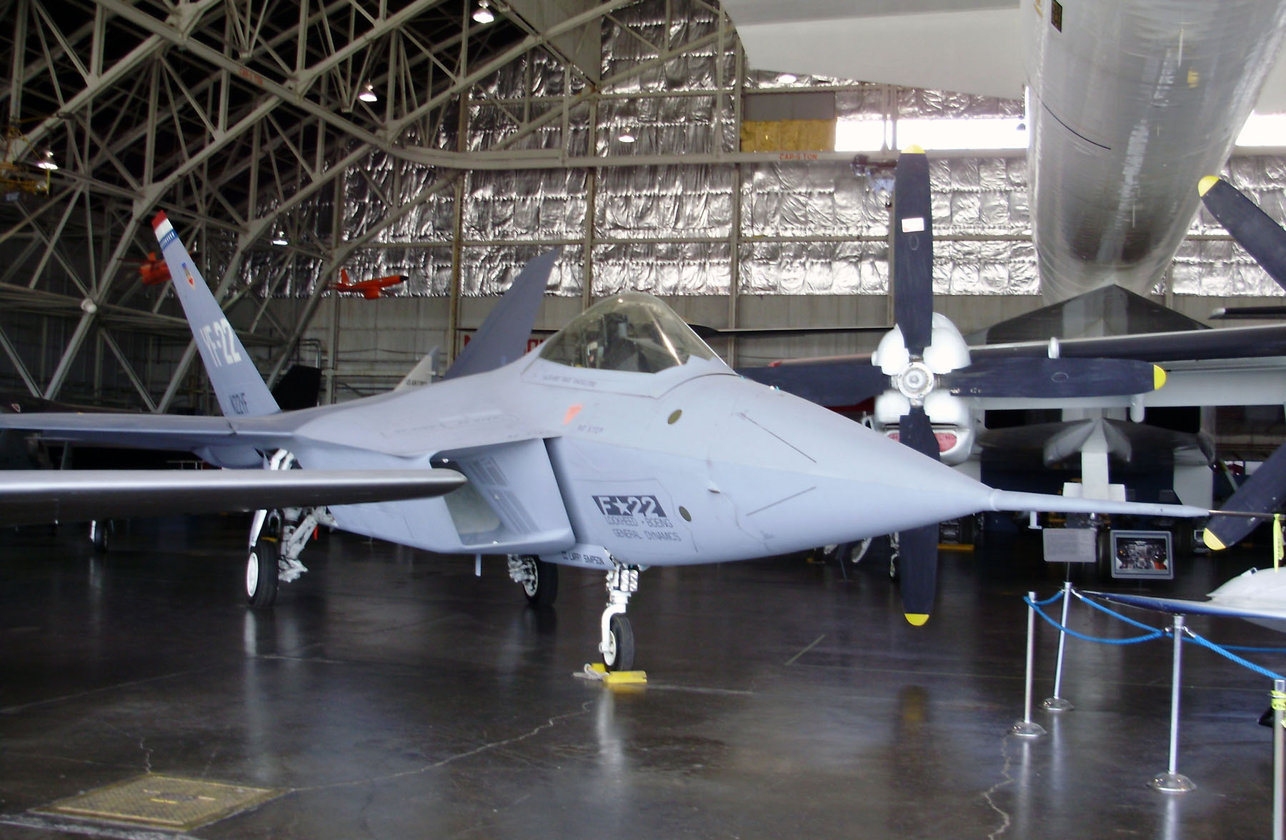 Lockheed-Boeing-General Dynamics YF-22 Raptor
