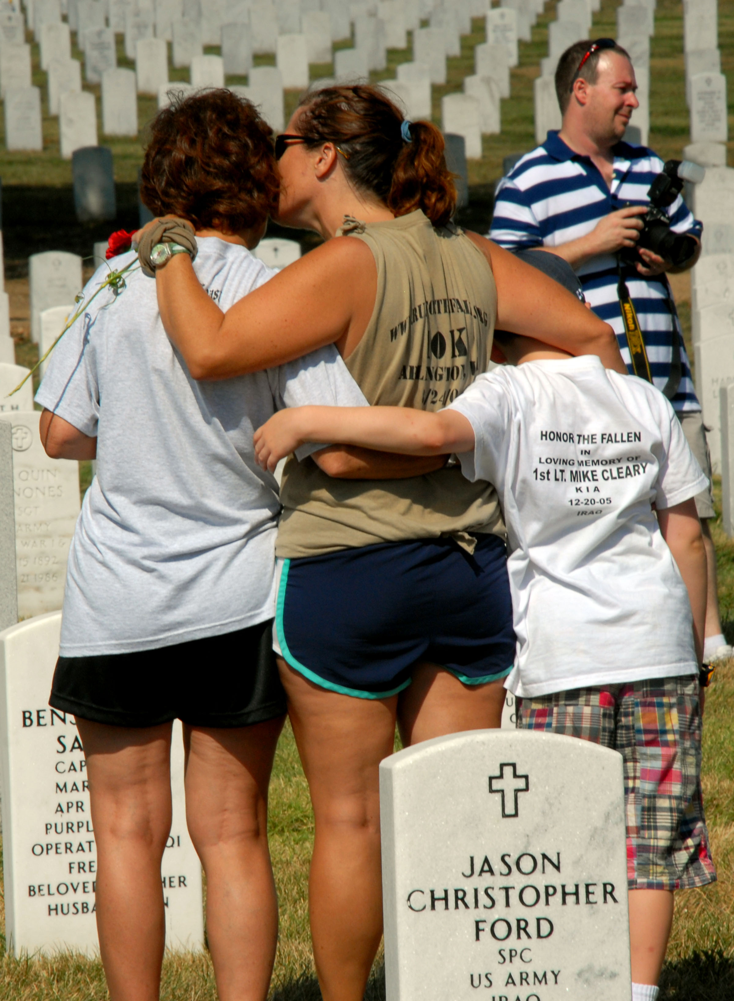 Shannon Cleary, center, kisses her mother, Marianne Cleary, Aug. 24 ...