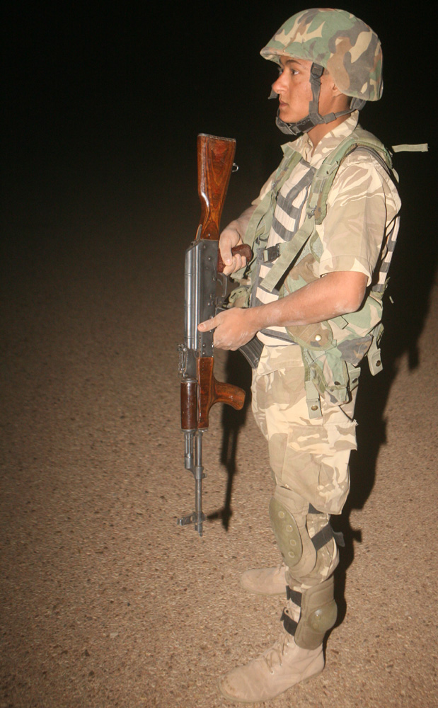 Iraqi battalion takes the reins > United States Marine Corps Flagship ...