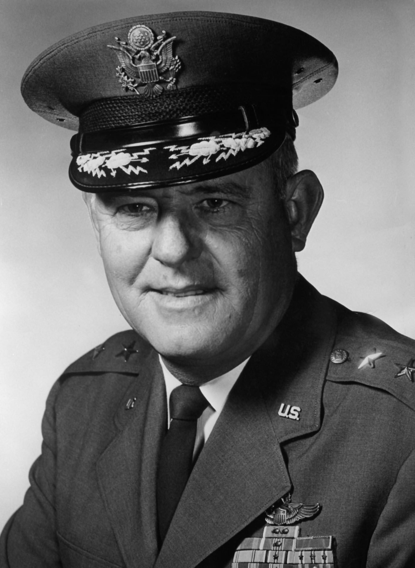 MAJOR GENERAL ROBERT H. MCCUTCHEON > Air Force > Biography Display