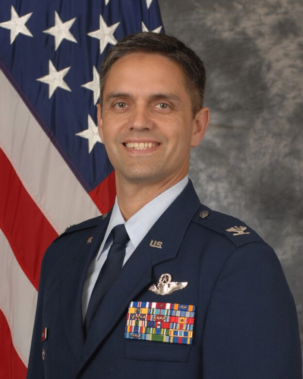 Barksdale, 2d Bomb Wing welcome new commander > Barksdale Air Force ...