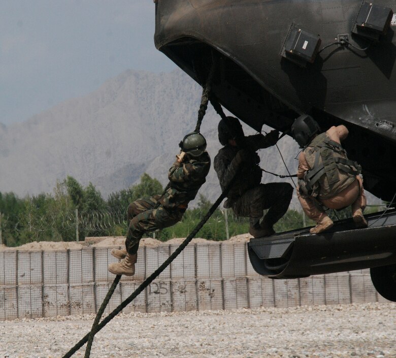 Pathfinders conduct FRIES training with Afghan forces > U.S. Air Forces ...