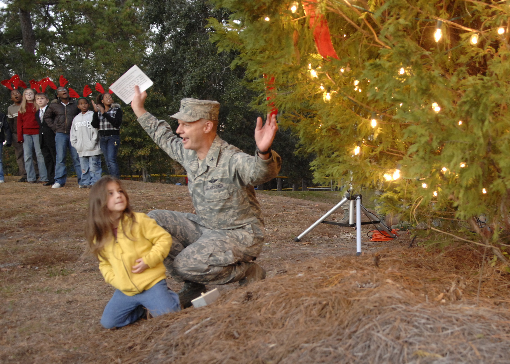 'Tis the season > Joint Base Charleston > News