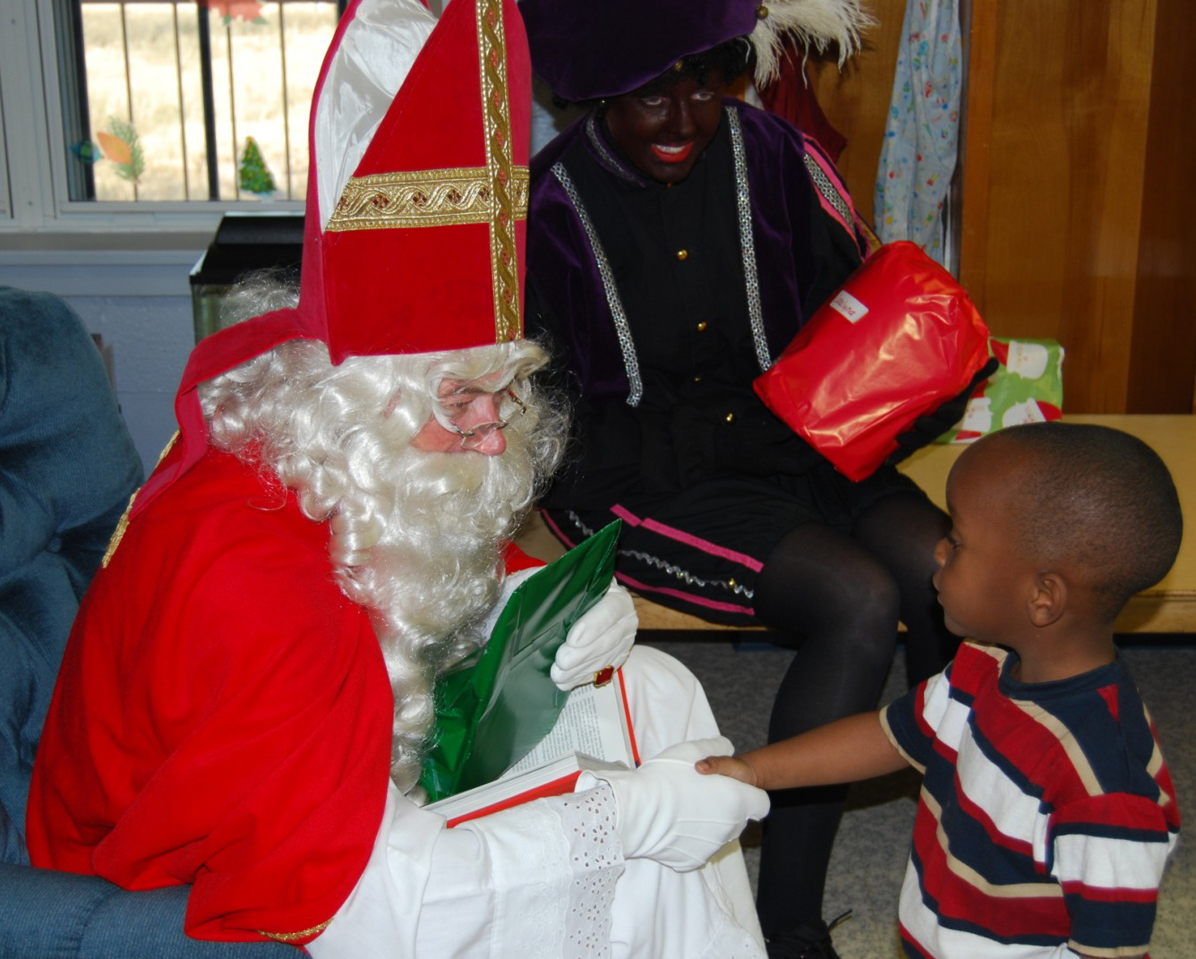 Sinterklaas passes out presents to local children > Sheppard Air Force ...