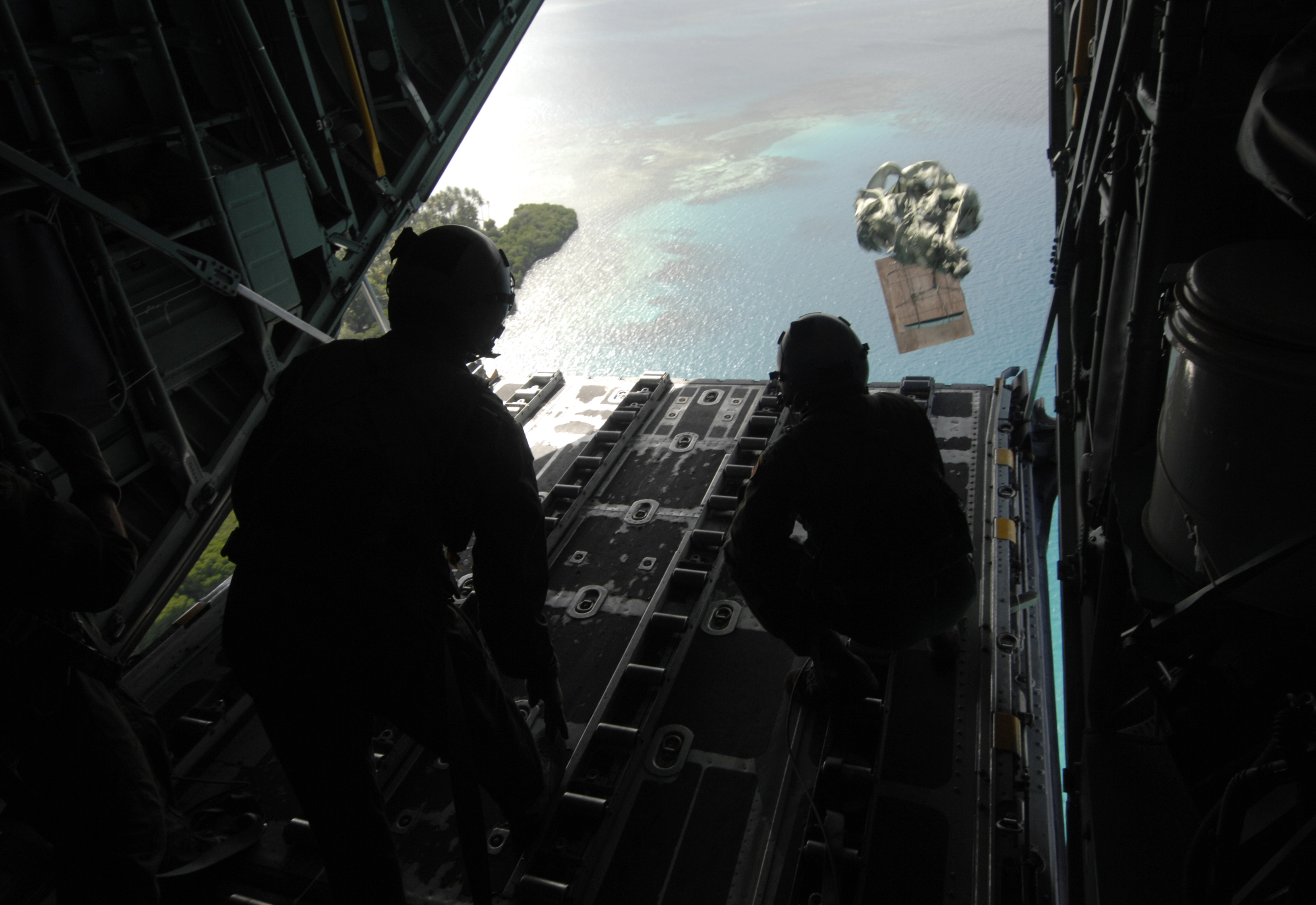 Andersen Airmen contribute to Operation Christmas Drop > Pacific Air ...
