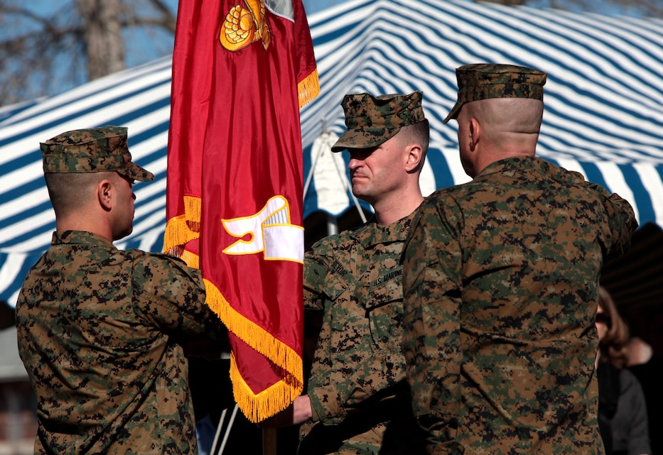 Swift, Silent and Deadly; 2nd Recon Bn., holds change of command ...