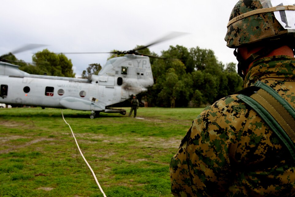Jumping out: just another day for HRST students > Marine Corps Air ...