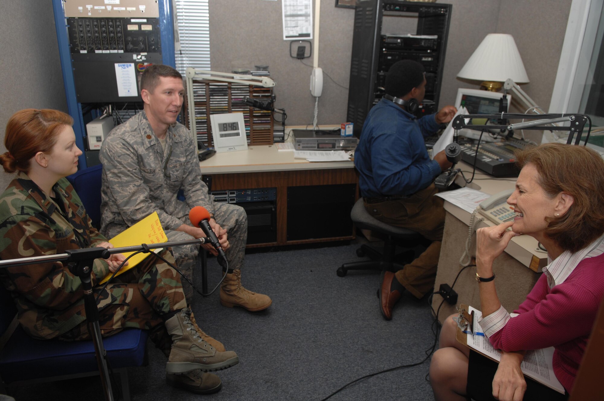 Hitting the airwaves > Shaw Air Force Base > Article Display