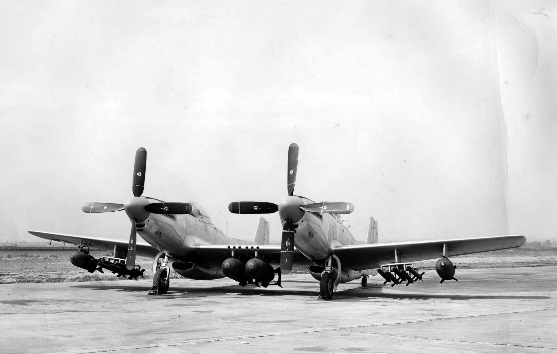 XP-82 Twin Mustang : r/aviation