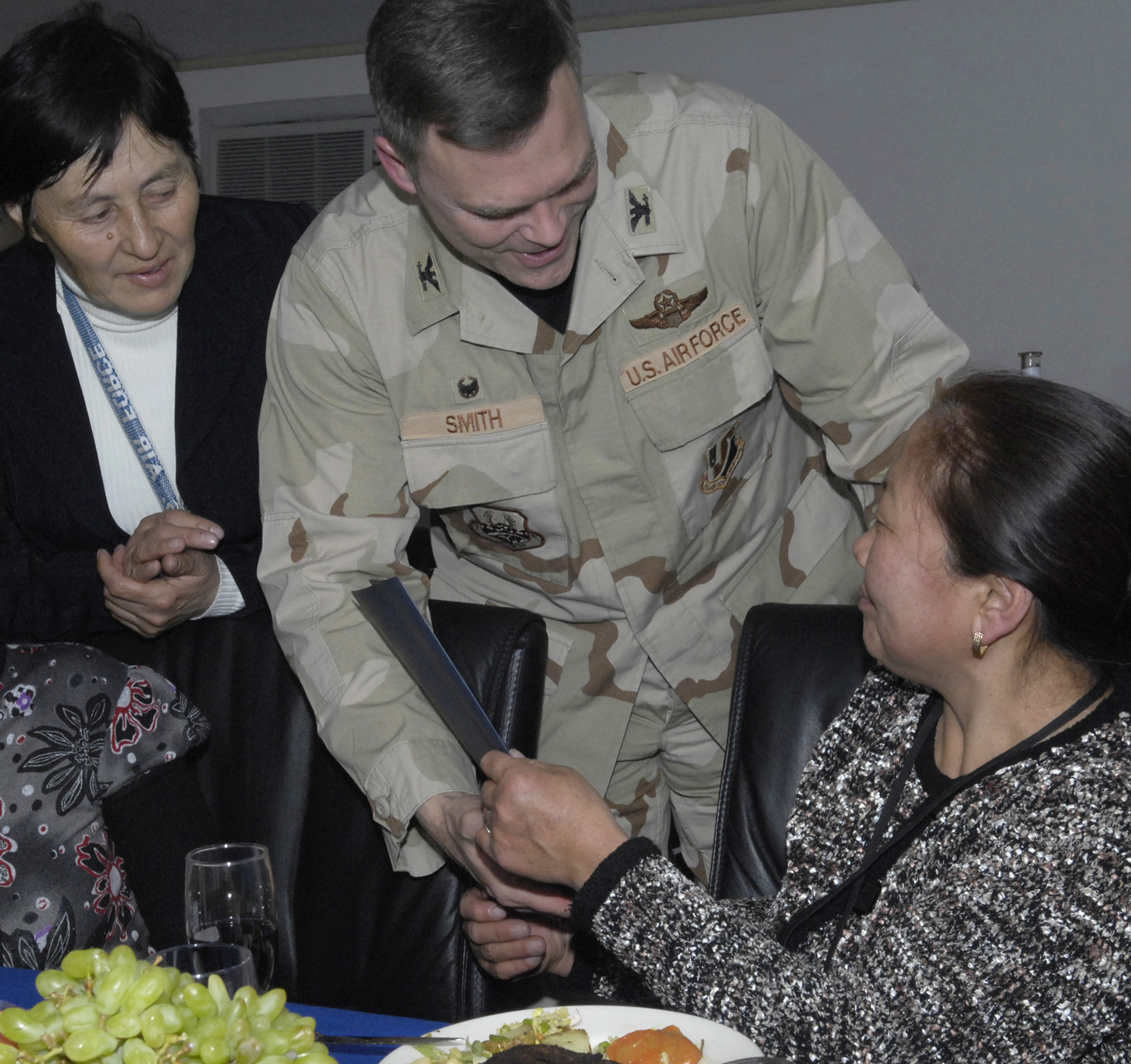 376 AEW Commander meets with local Civic Leaders