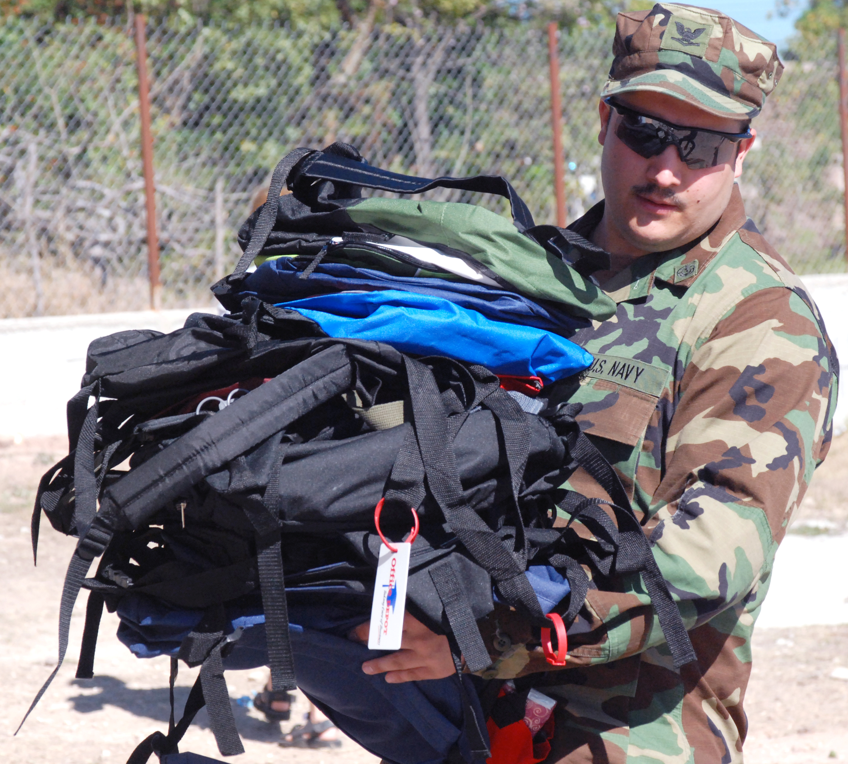 JTF-Bravo assists with school supply donation to local children > Joint ...