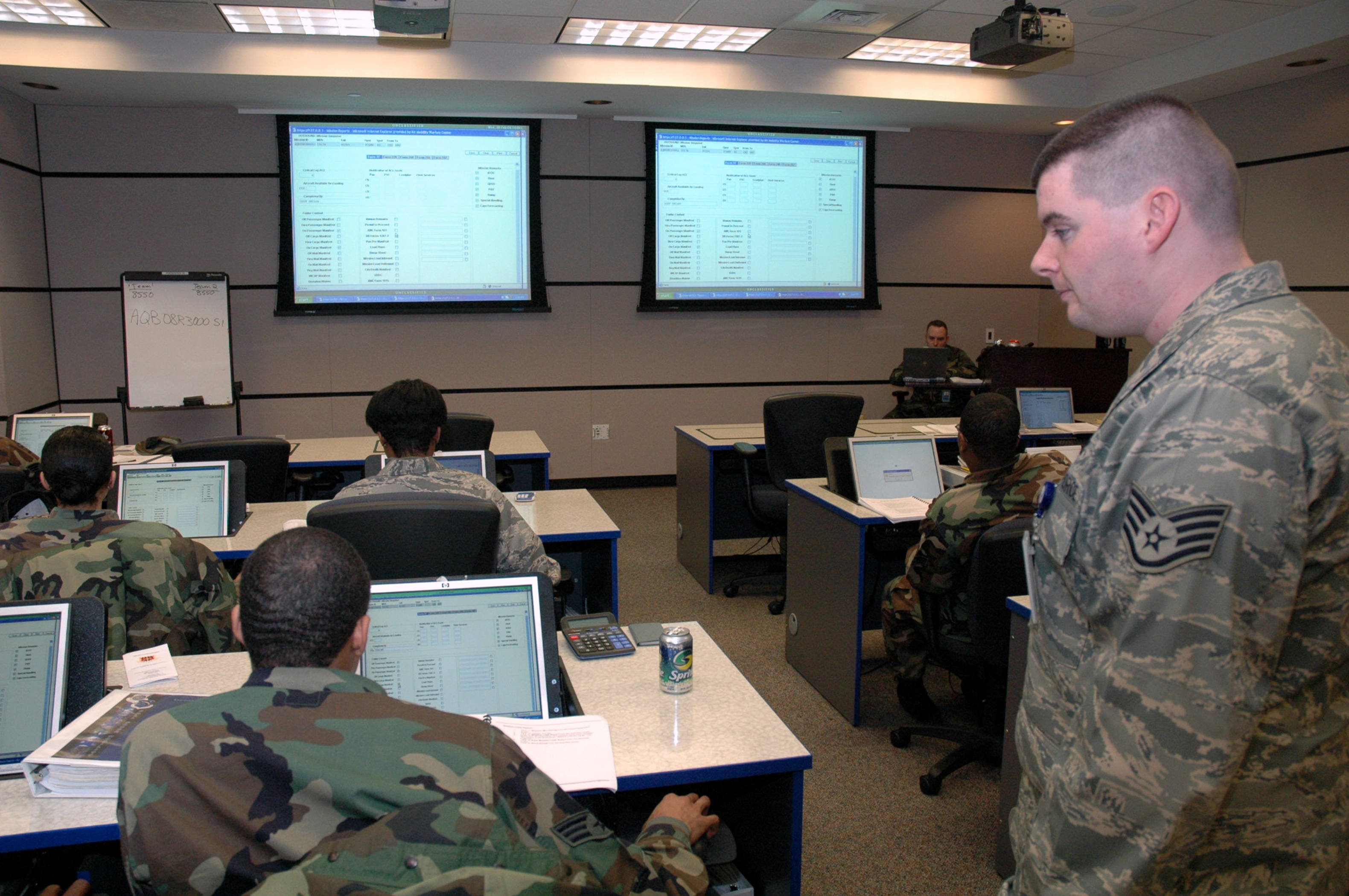 Aerial porters receive advanced training in Expeditionary Center course ...