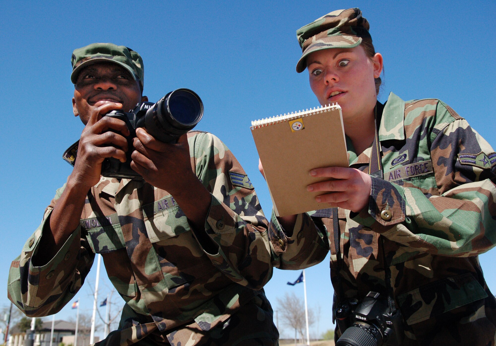 Laughlin journalists take honors in 2007 AETC Media Contest > Laughlin ...