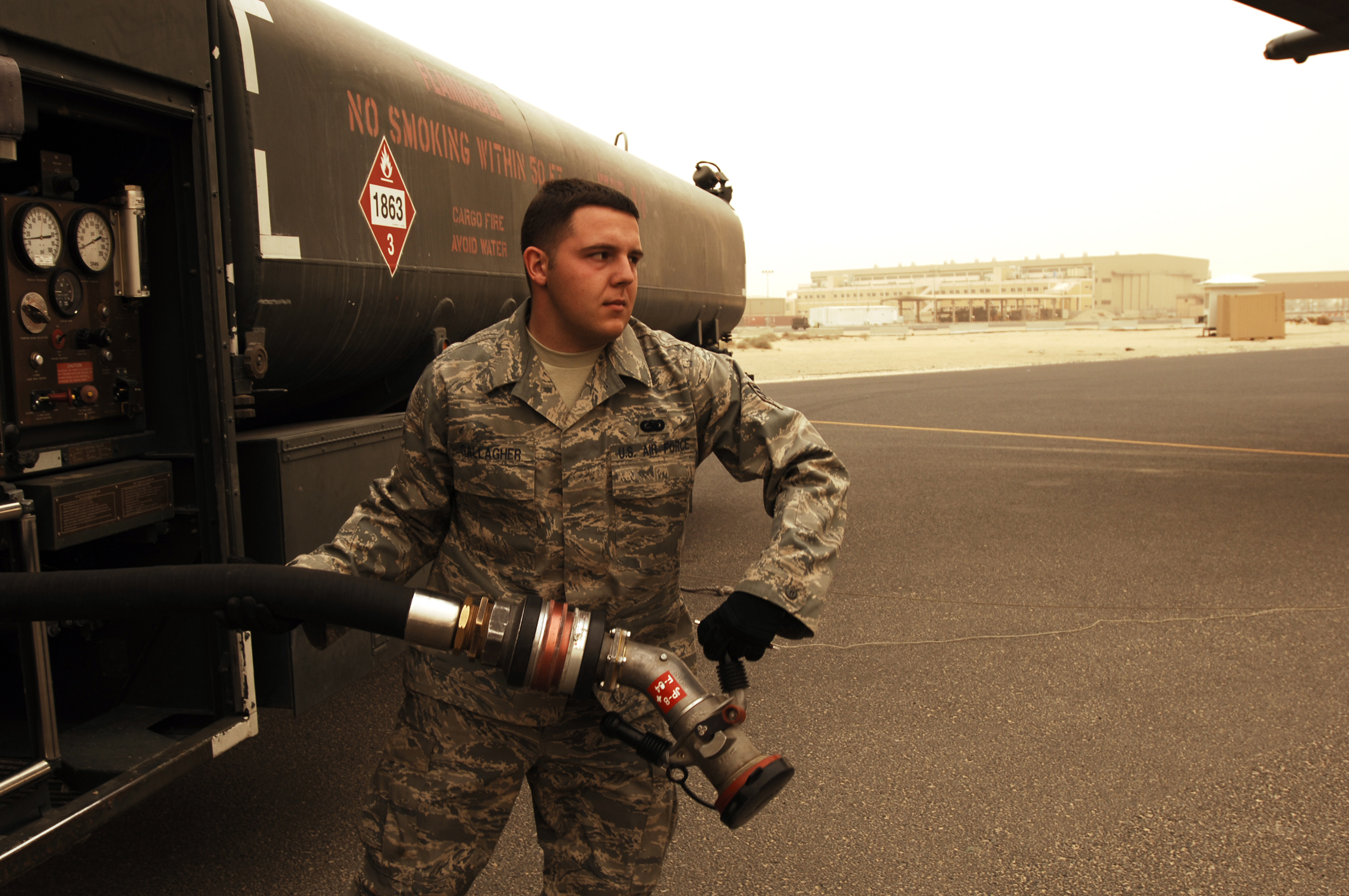 Airmen keep ground, air mission 'Fueled to Fight' > U.S. Air Forces ...