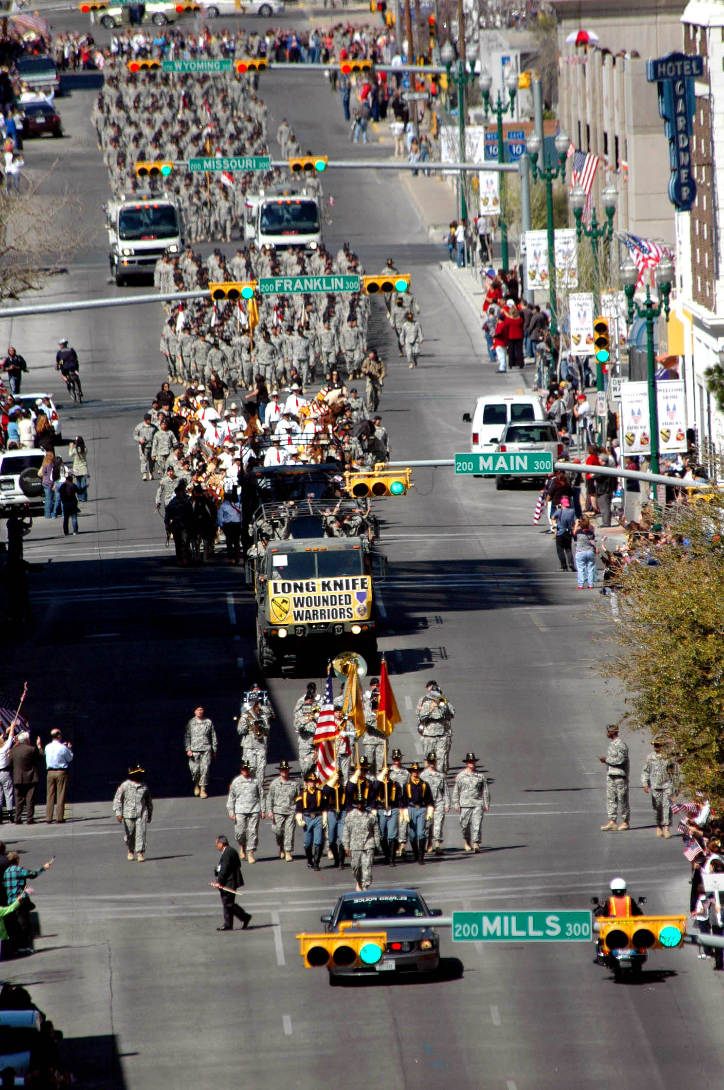 Army Col. Stephen Twitty leads more than 3,000 of his soldiers through ...