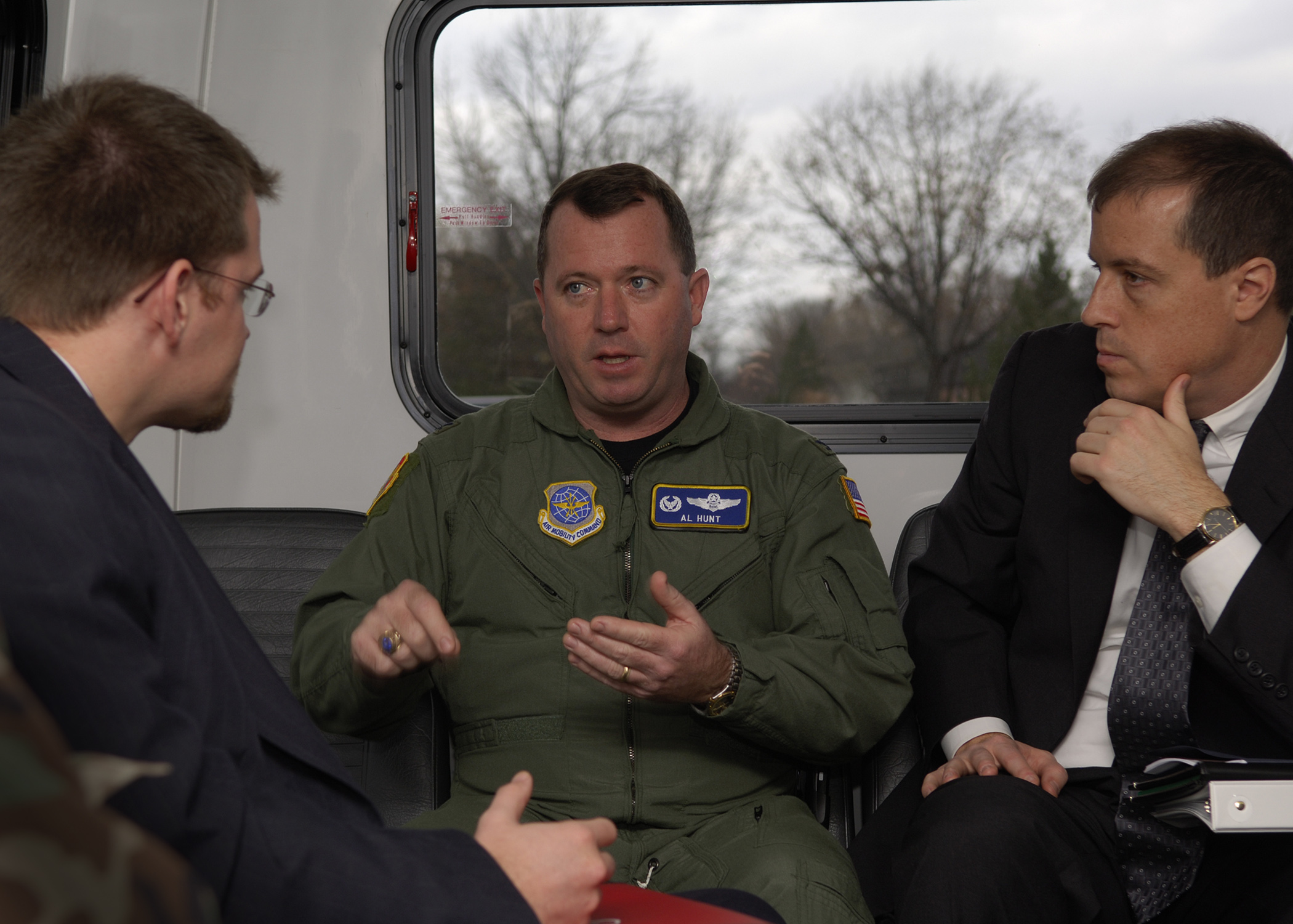 Senator's staffer visits Scott > Scott Air Force Base > Article Display