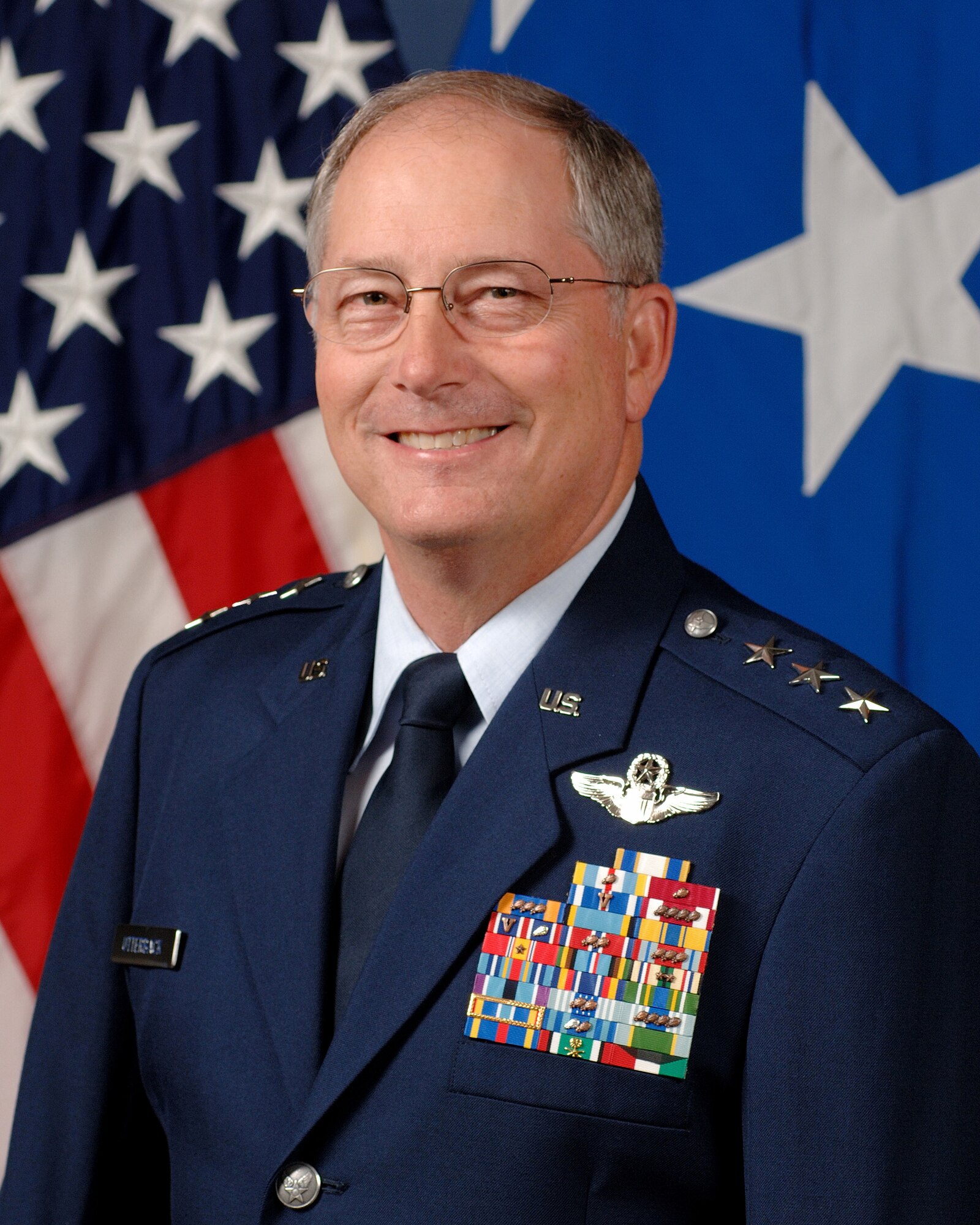 LIEUTENANT GENERAL LOYD S. "CHIP" UTTERBACK > Air Force > Biography Display