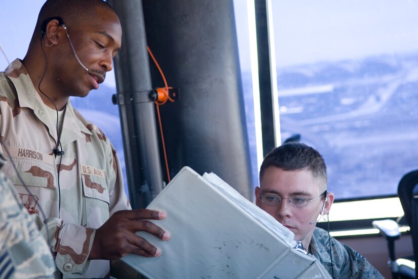 Controlling air traffic on Balad's runways > Joint Base Langley-Eustis ...