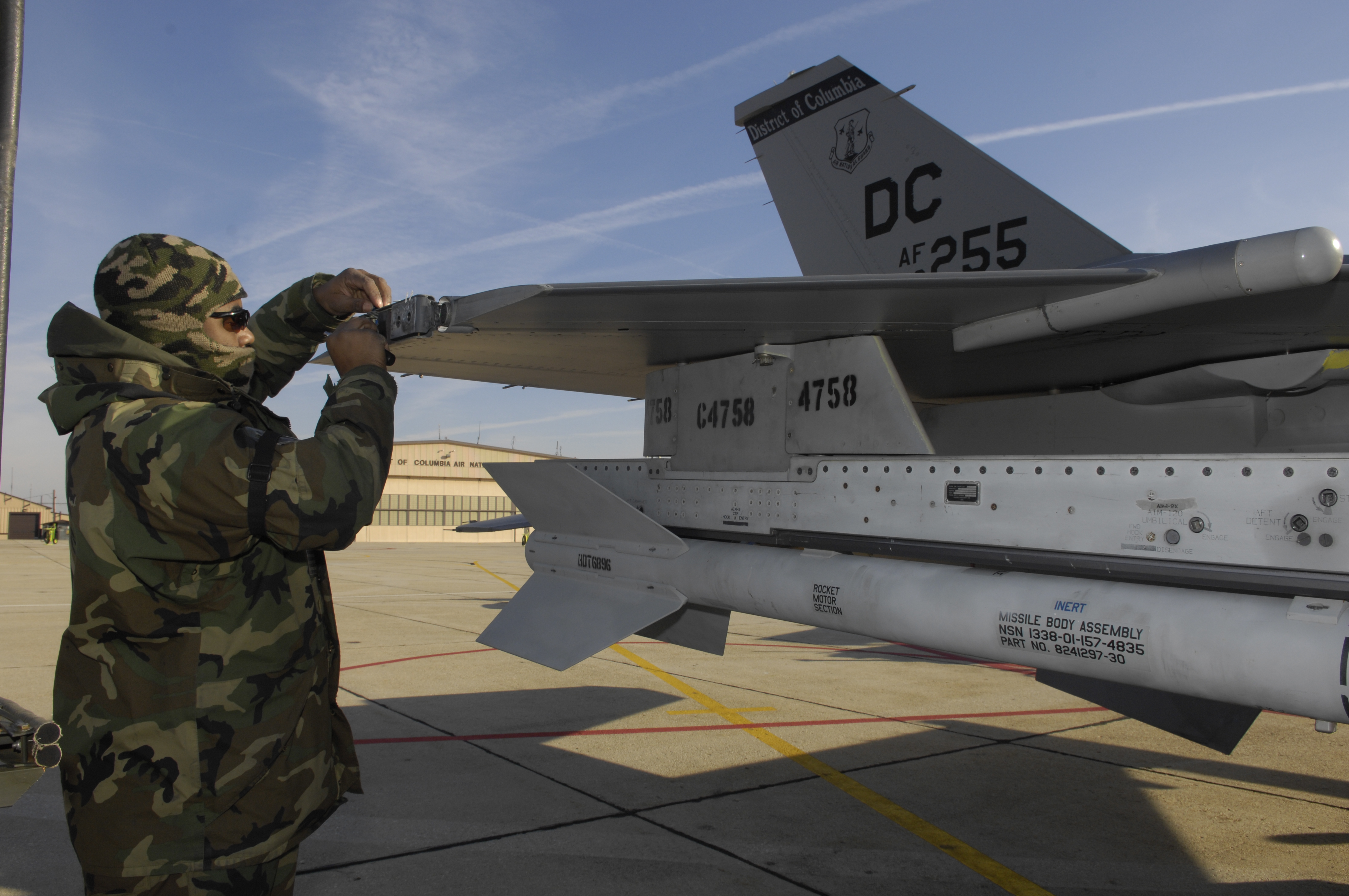 113th Maintainers keep 'em flying > Joint Base Andrews > Article Display