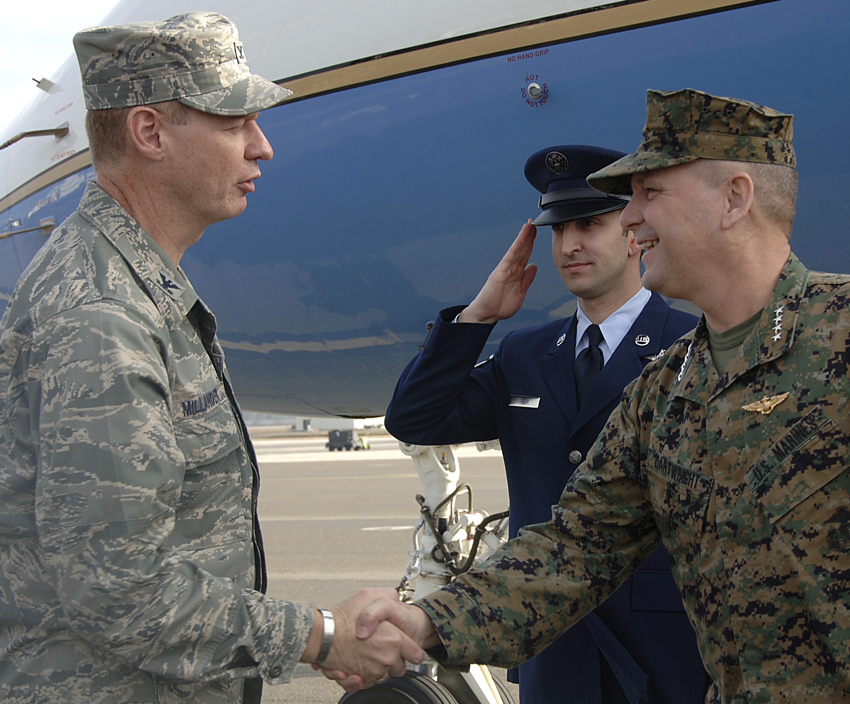 Vice Chairman of the Joint Chiefs of Staff visits Team Charleston