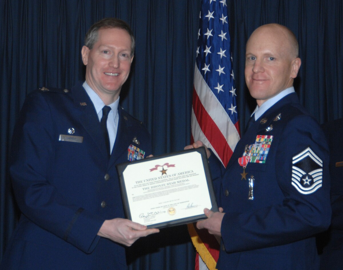 Gunfighters receive Bronze Star, Air Force Combat Action Medals for ...