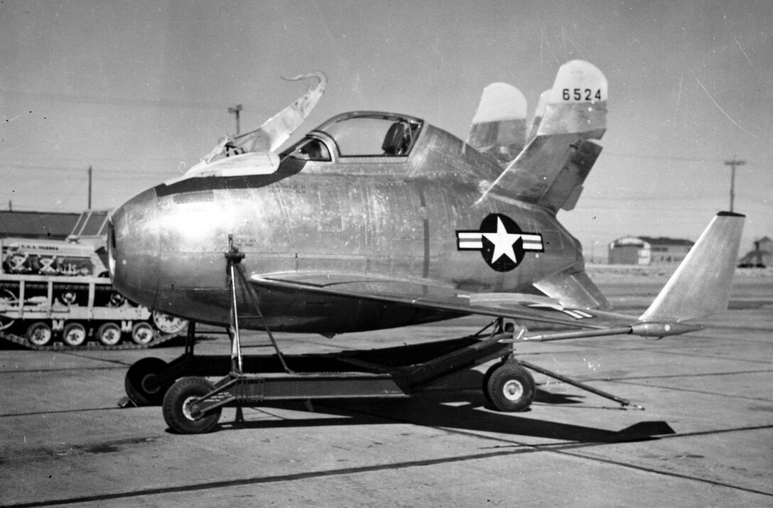 McDonnell XF-85
