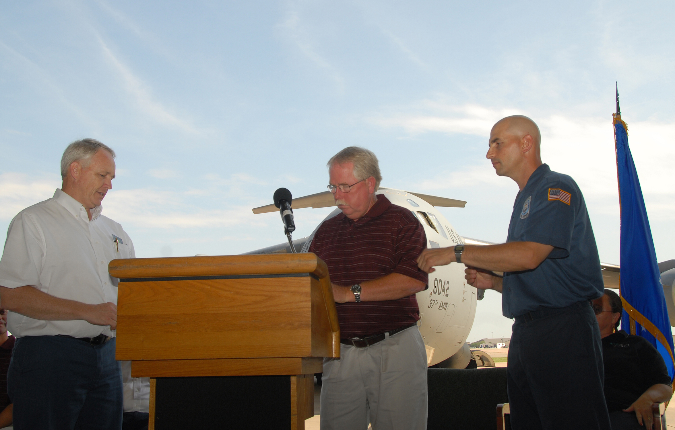 Altus AFB and Valero sign voluntary protection plan agreement > Altus ...