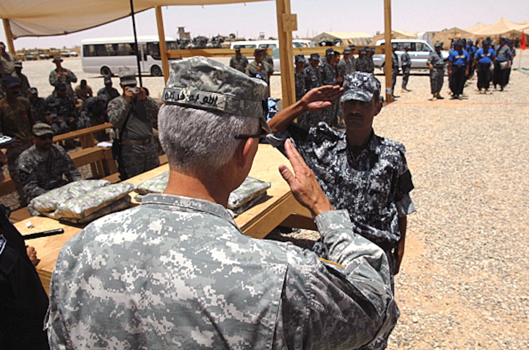 U.S. Army Maj. Gen. Mark Hertling, Commander, Multinational Division ...