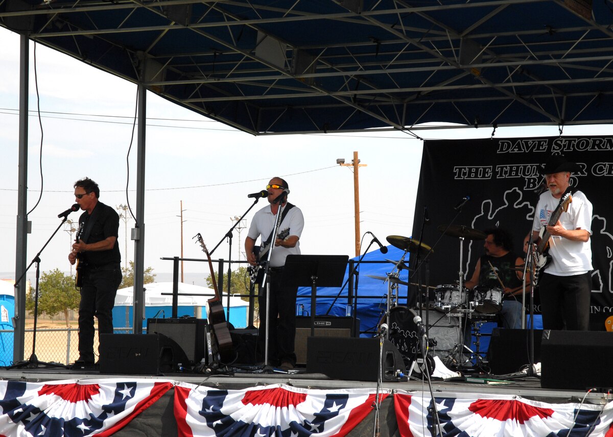 Edwards celebrates Independence Day with Summer Bash > Edwards Air ...