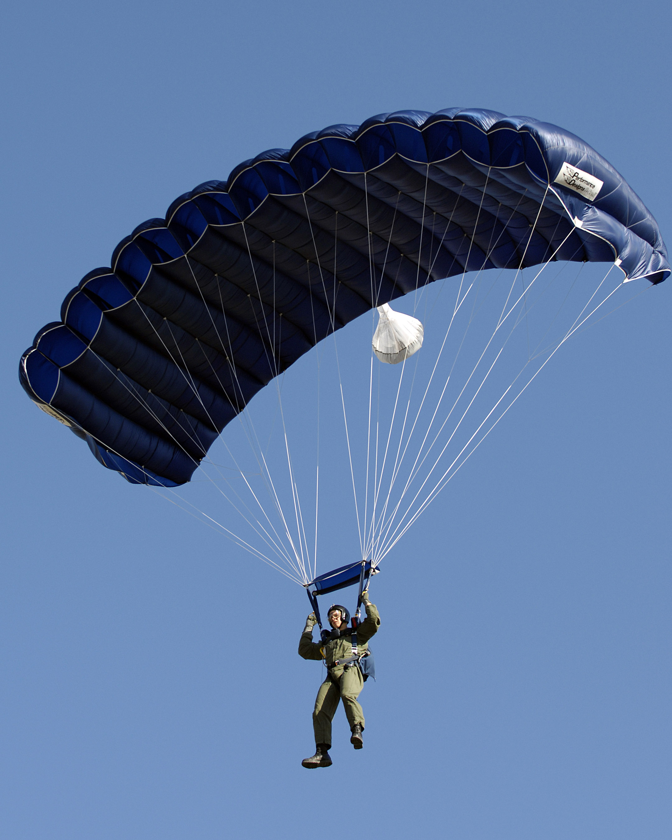 INVESTIGATORS RELEASE FINDINGS OF PARACHUTING MISHAP > Torch > Article ...