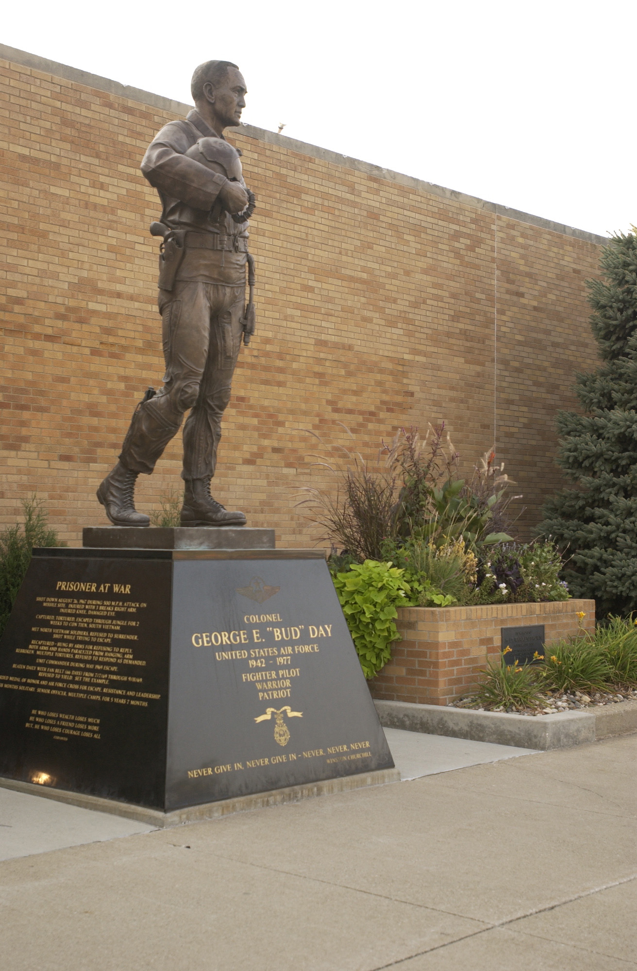 Warren Brown Memorial 3