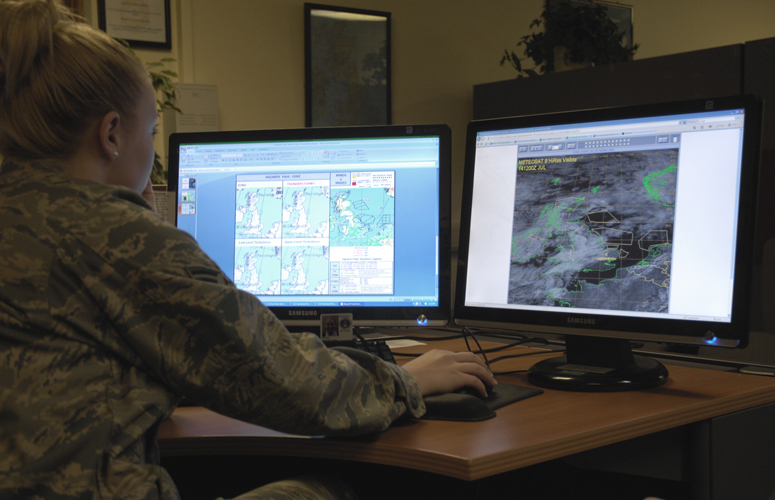 48th OSS helps jets weather the storm > Royal Air Force Lakenheath ...