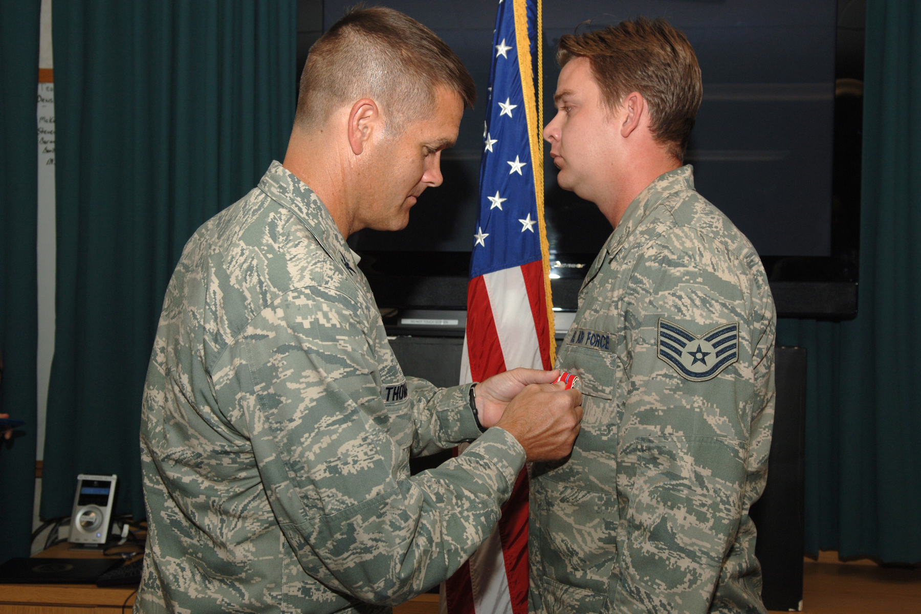 Combat controller awarded two Bronze Stars, Purple Heart > Air Force ...