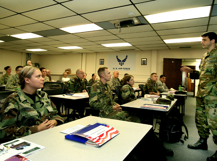 Newcomers' orientation > United States Marine Corps Flagship > Messages ...