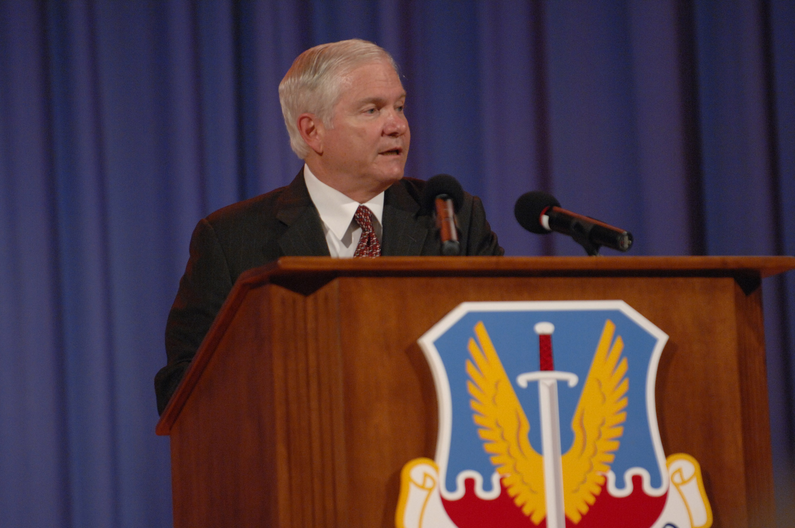 SECDEF praises Airmen, discusses leadership changes > Air Force ...
