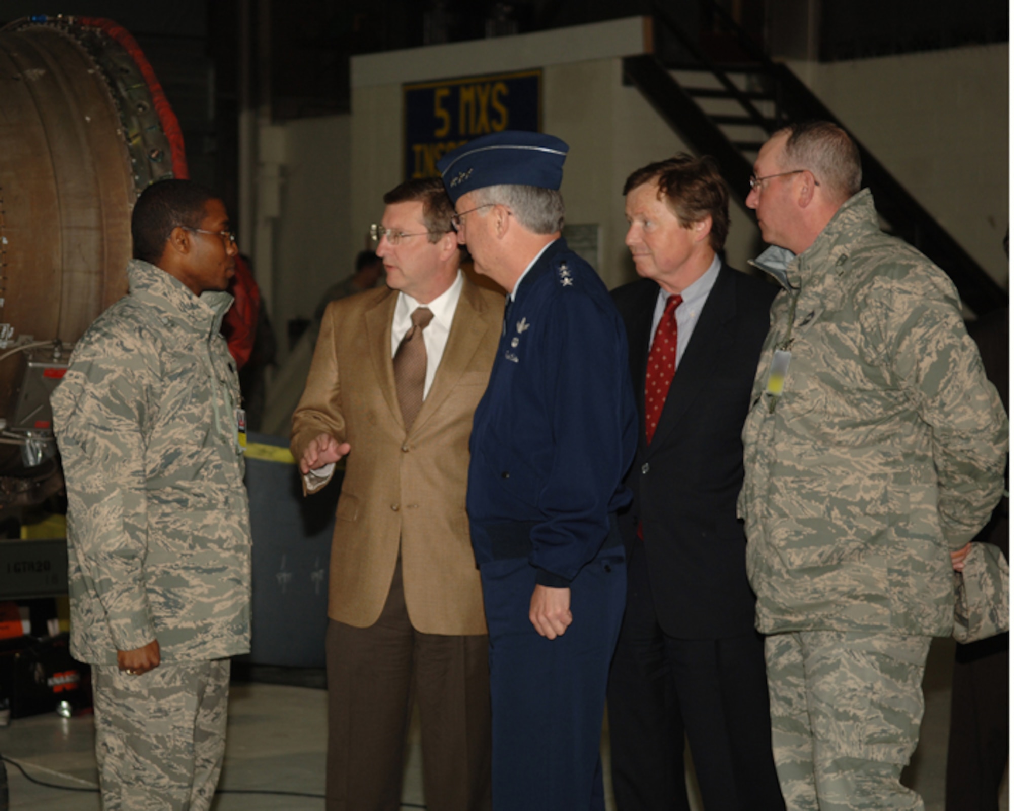 AF and N.D. leadership discuss future plans of MAFB's B-52s at town ...