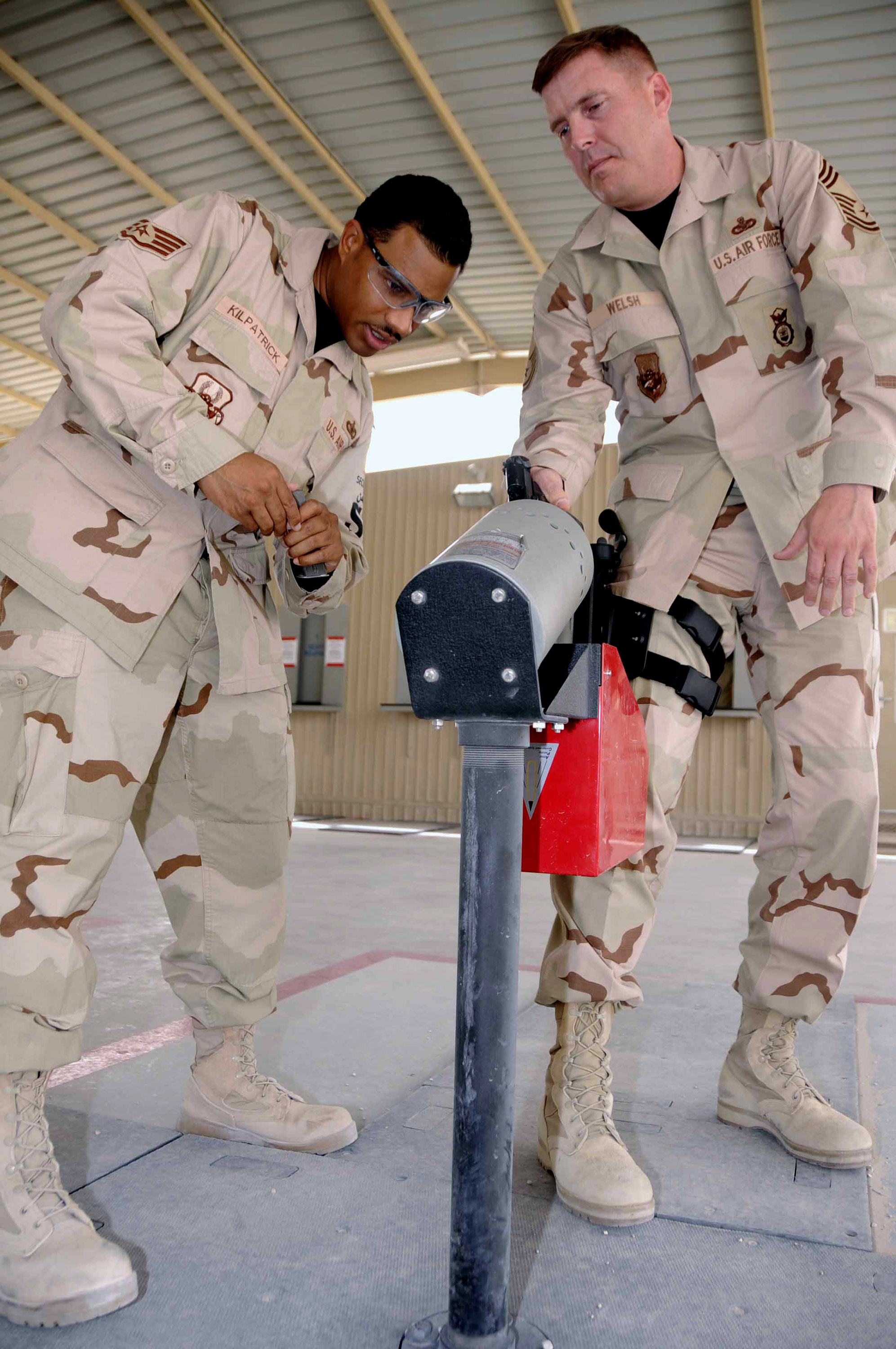 Deployed fathers find ways to keep in touch with families > Air Force ...