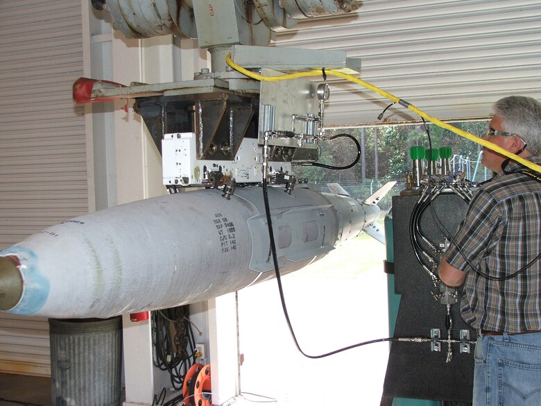 STEM facility conducts F-35 lanyard risk reduction test > Eglin Air ...