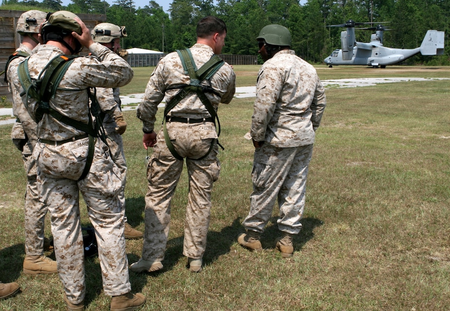 Commandant signs Service Vision and Strategy document > Headquarters ...