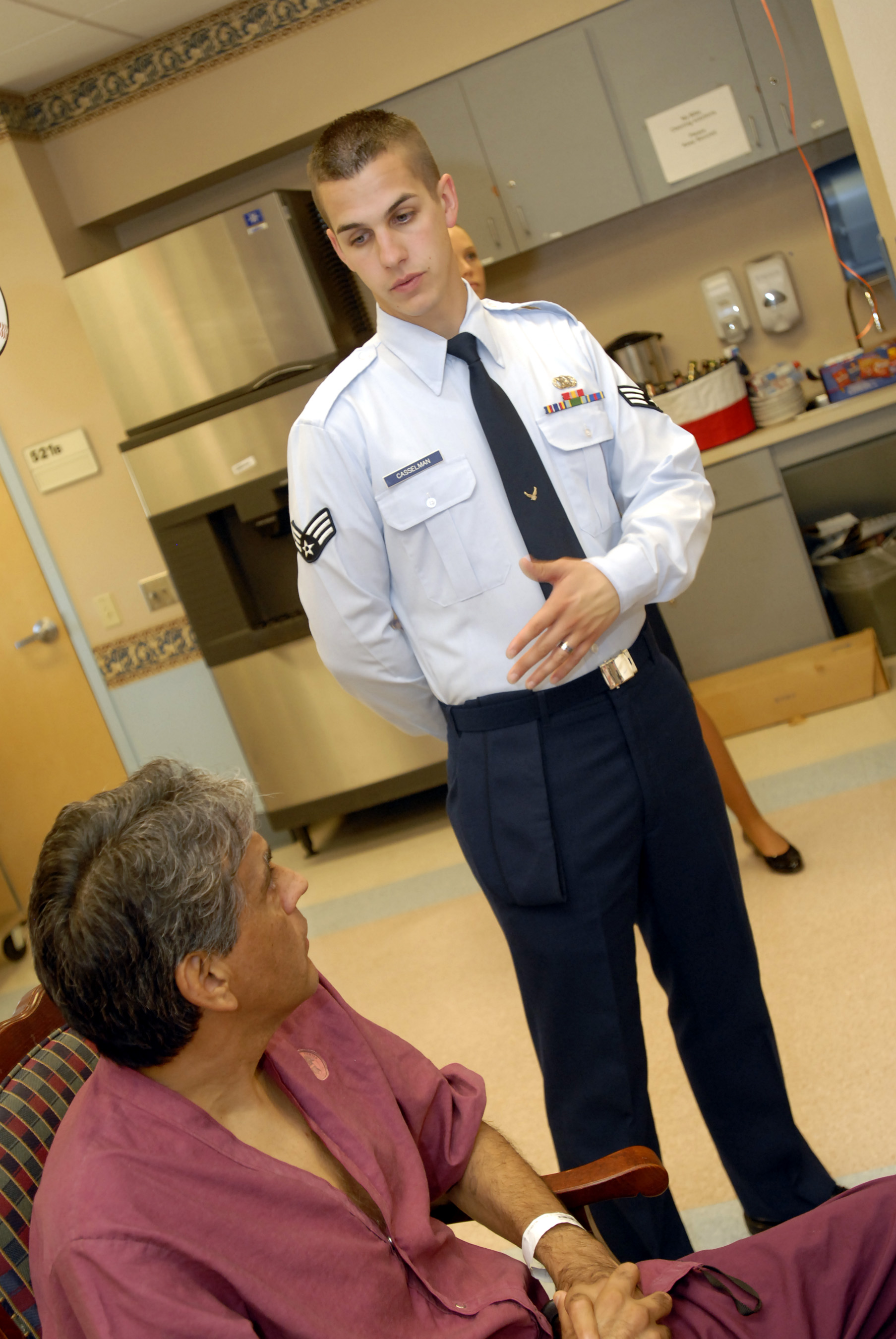 Airmen, San Angelo Colts visit veterans