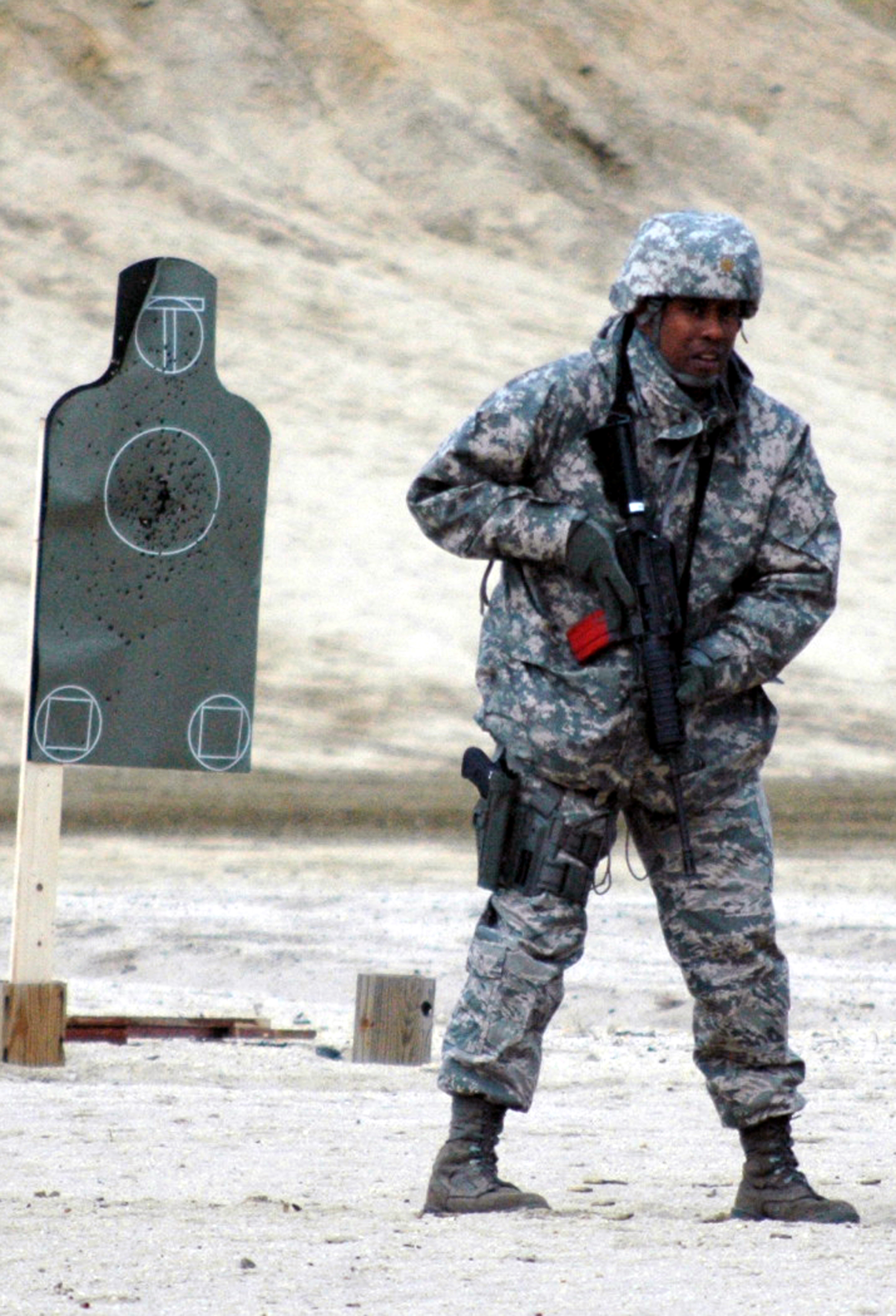 Airmen in Air Advisor Course learn tactical shooting > Air Mobility ...