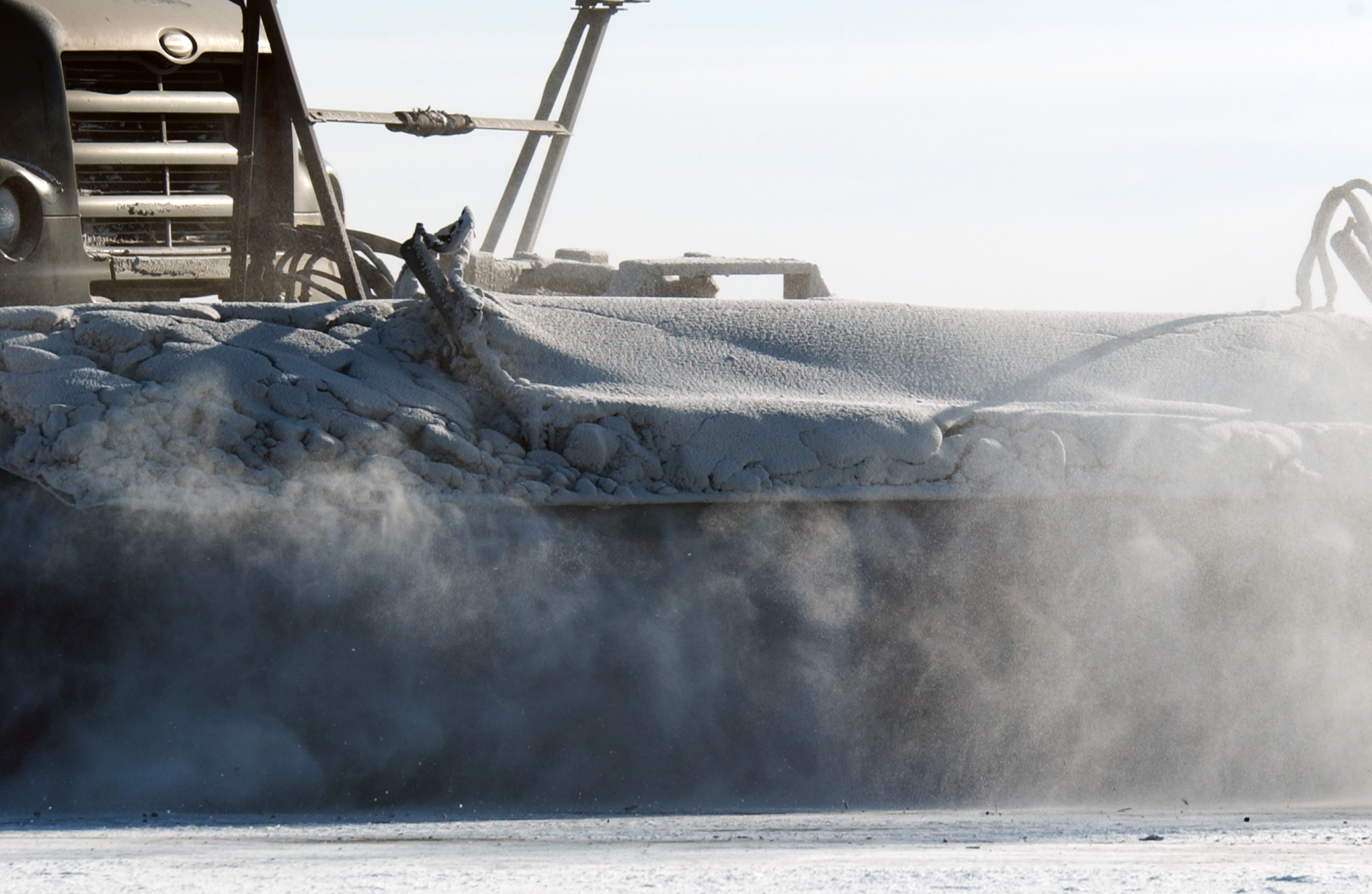 Eielson, Wainwright snow removal crews team up for mission > Eielson ...