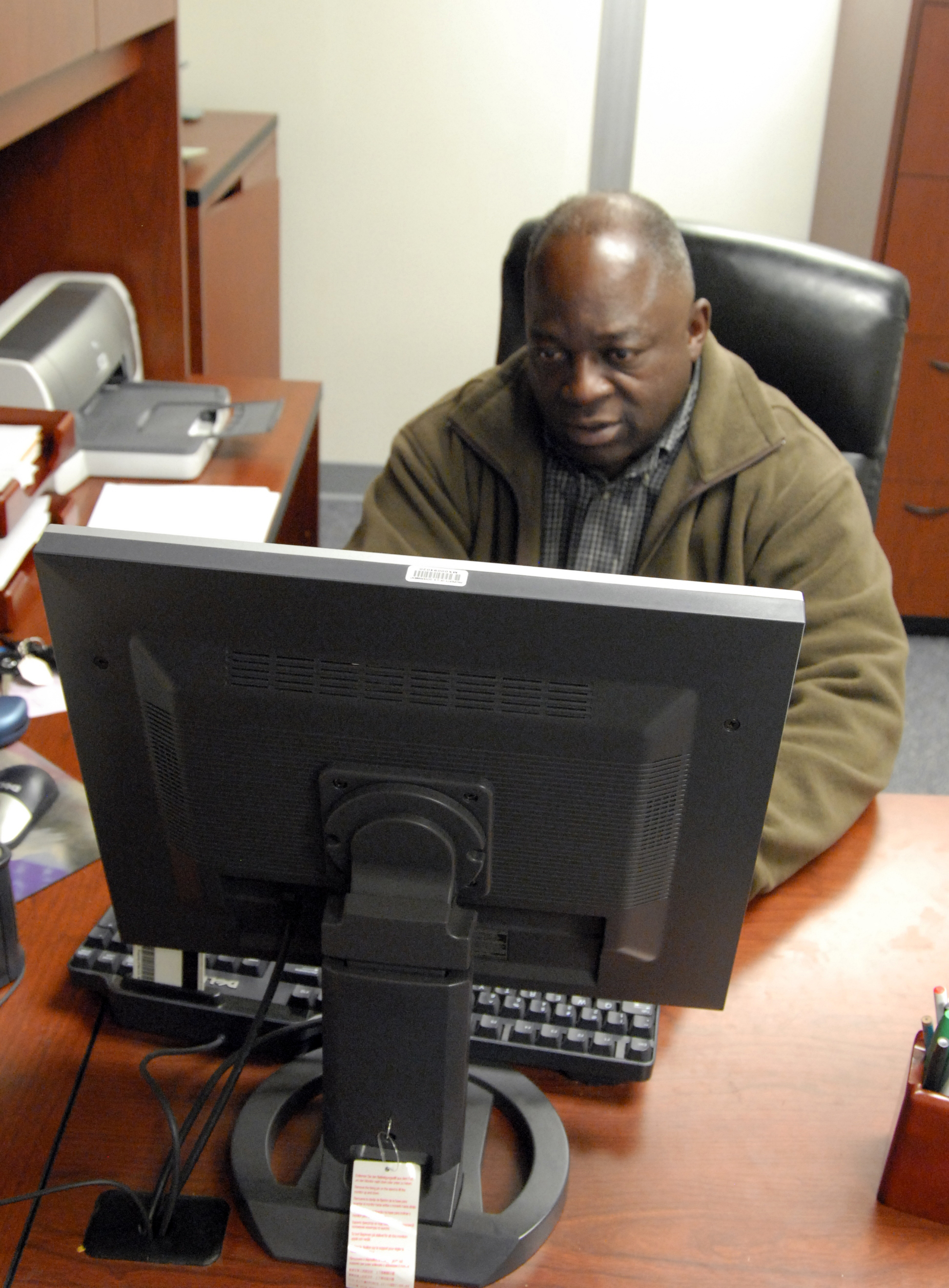 TMO supervisor wins AFMC traffic management award