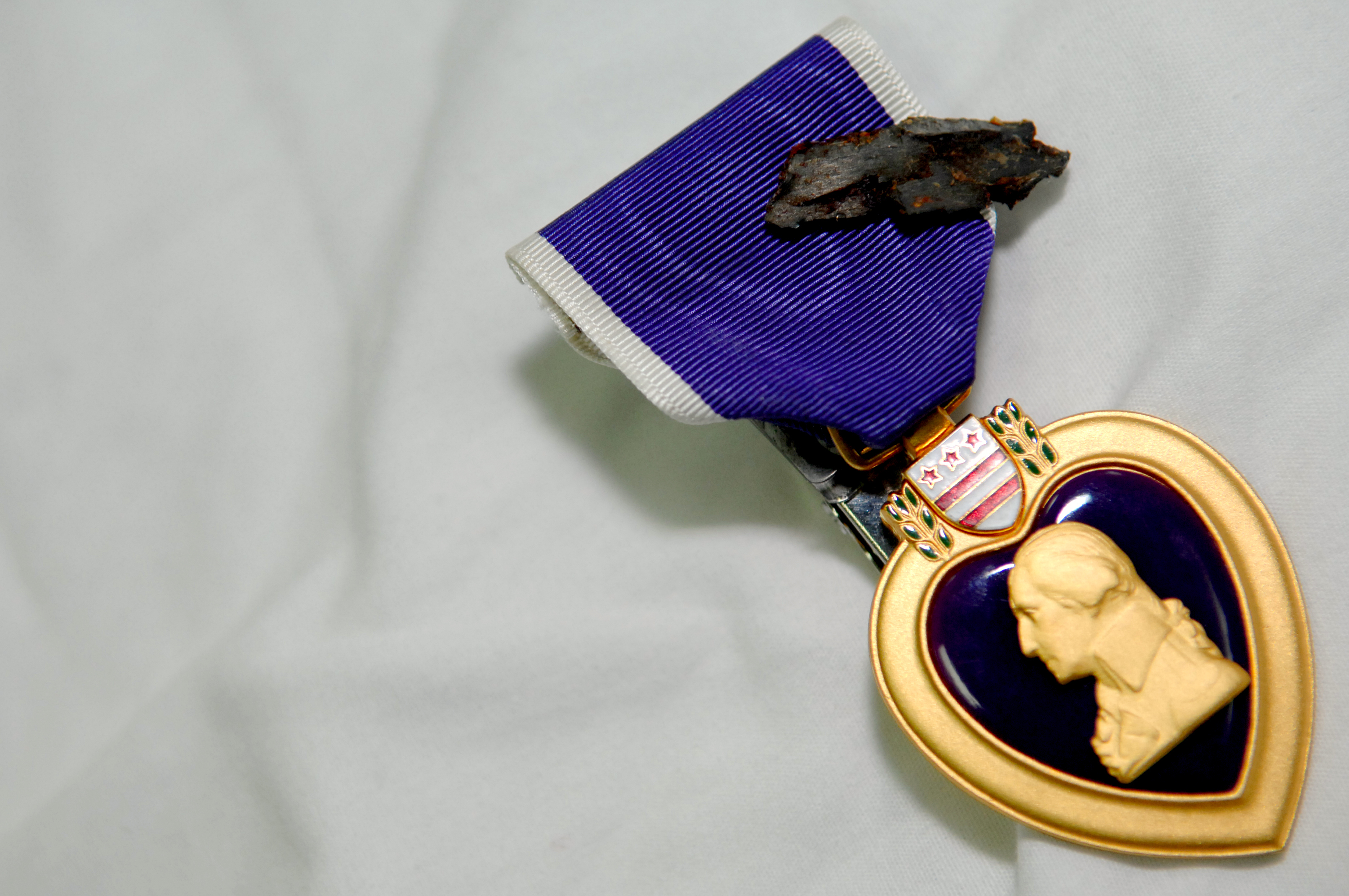 Balad Airman receives Purple Heart