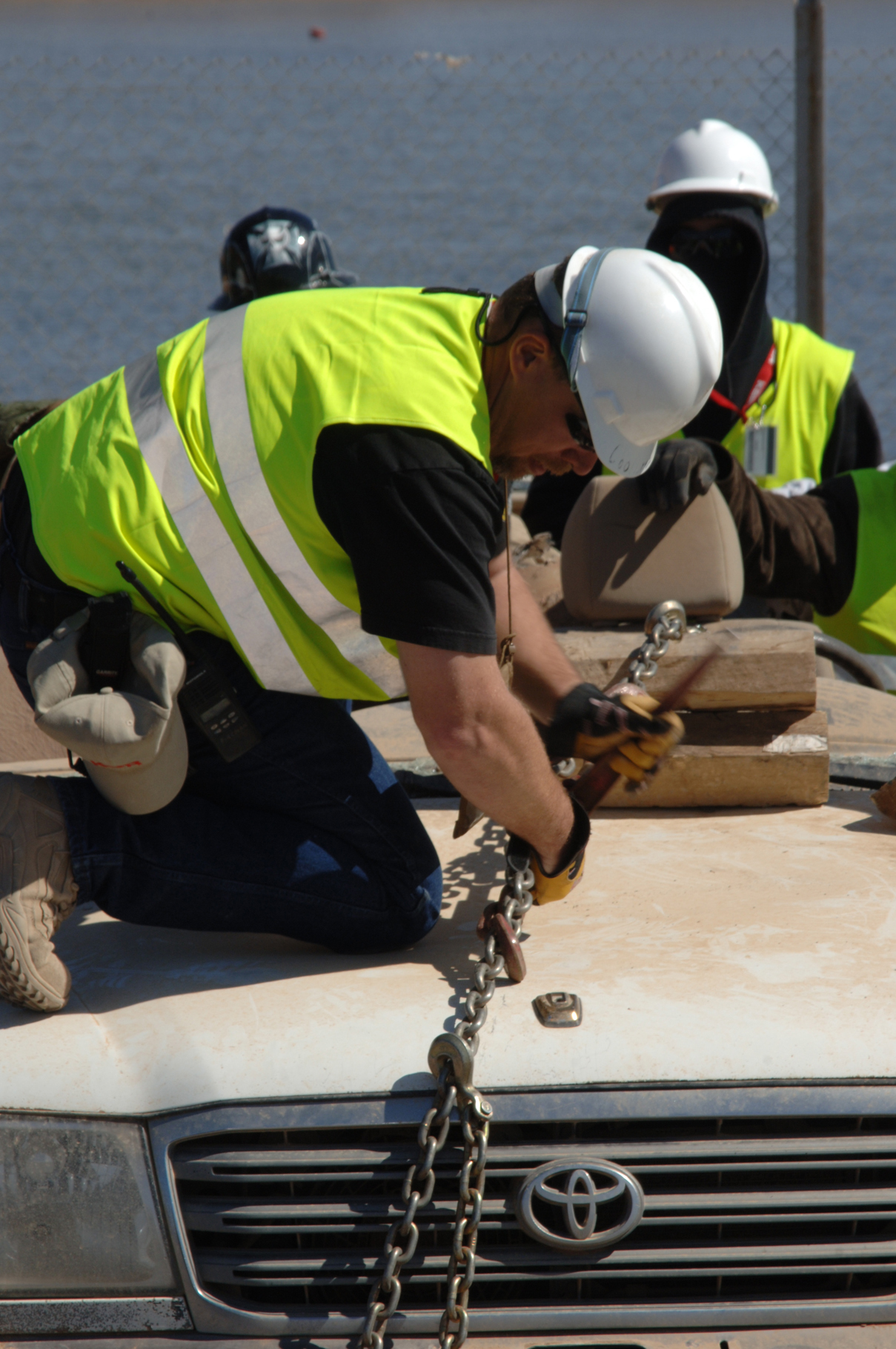 Airmen teach contractors life-saving skills > U.S. Air Forces Central ...