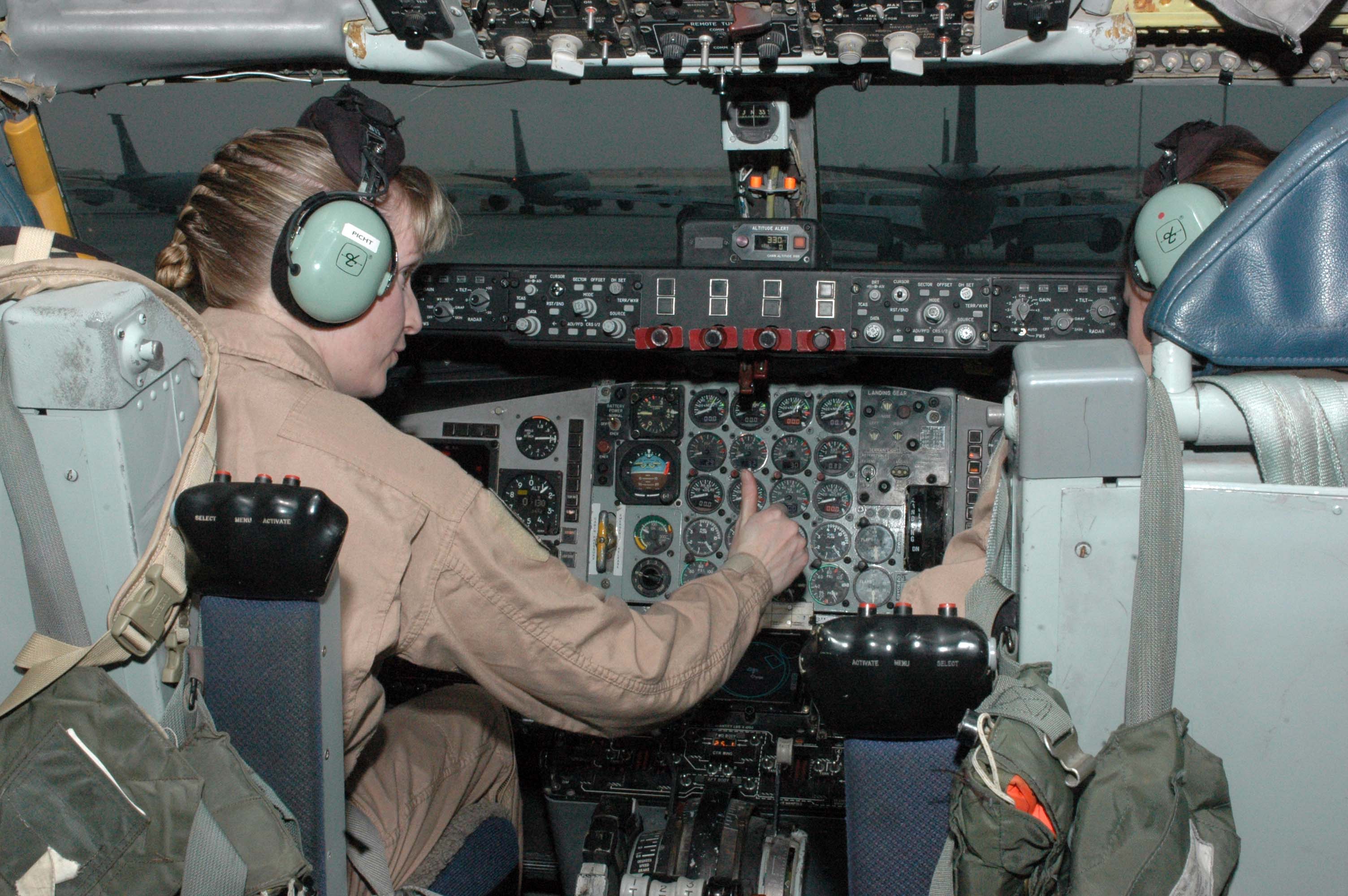 All-female KC-135 crew performs inflight refueling over Iraq