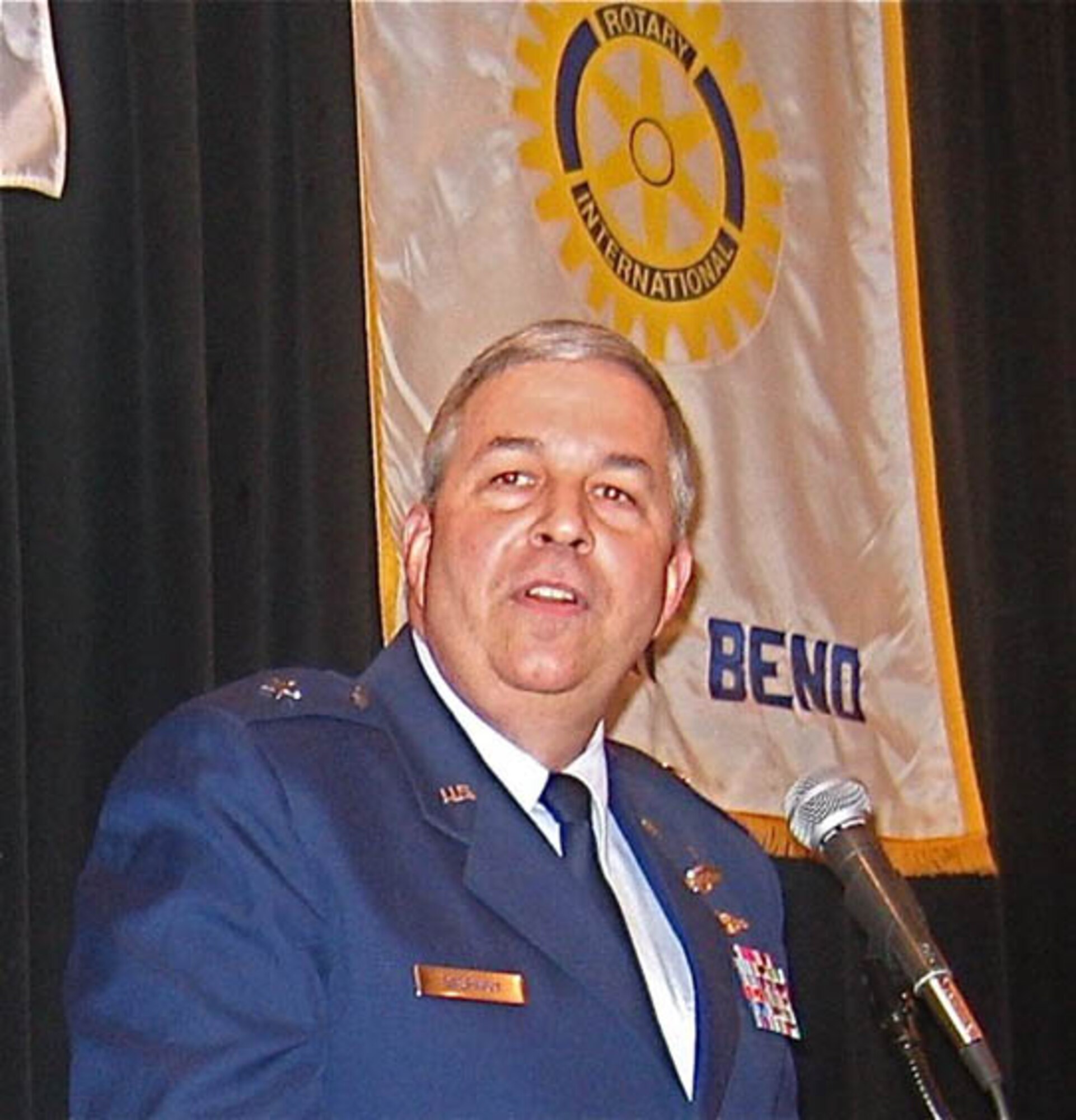 General Despinoy addresses South Bend Rotary > Grissom Air Reserve Base ...