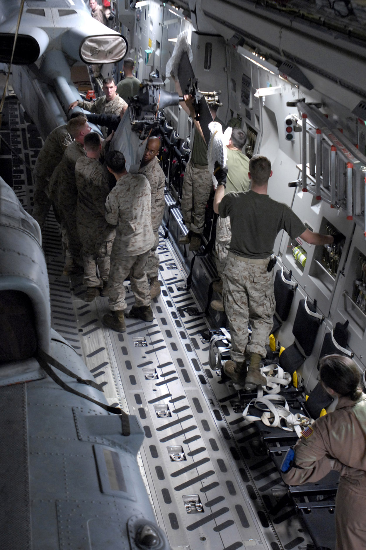 Marines move through Manas Air Base > U.S. Air Forces Central > News